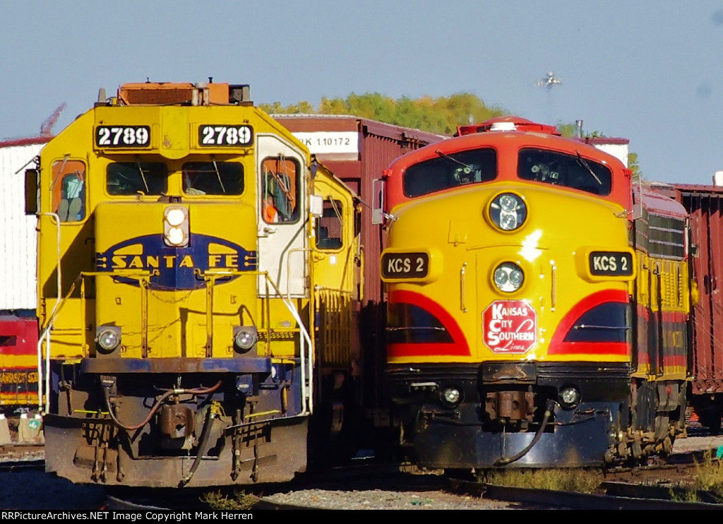 KCS 2 & BNSF 2789